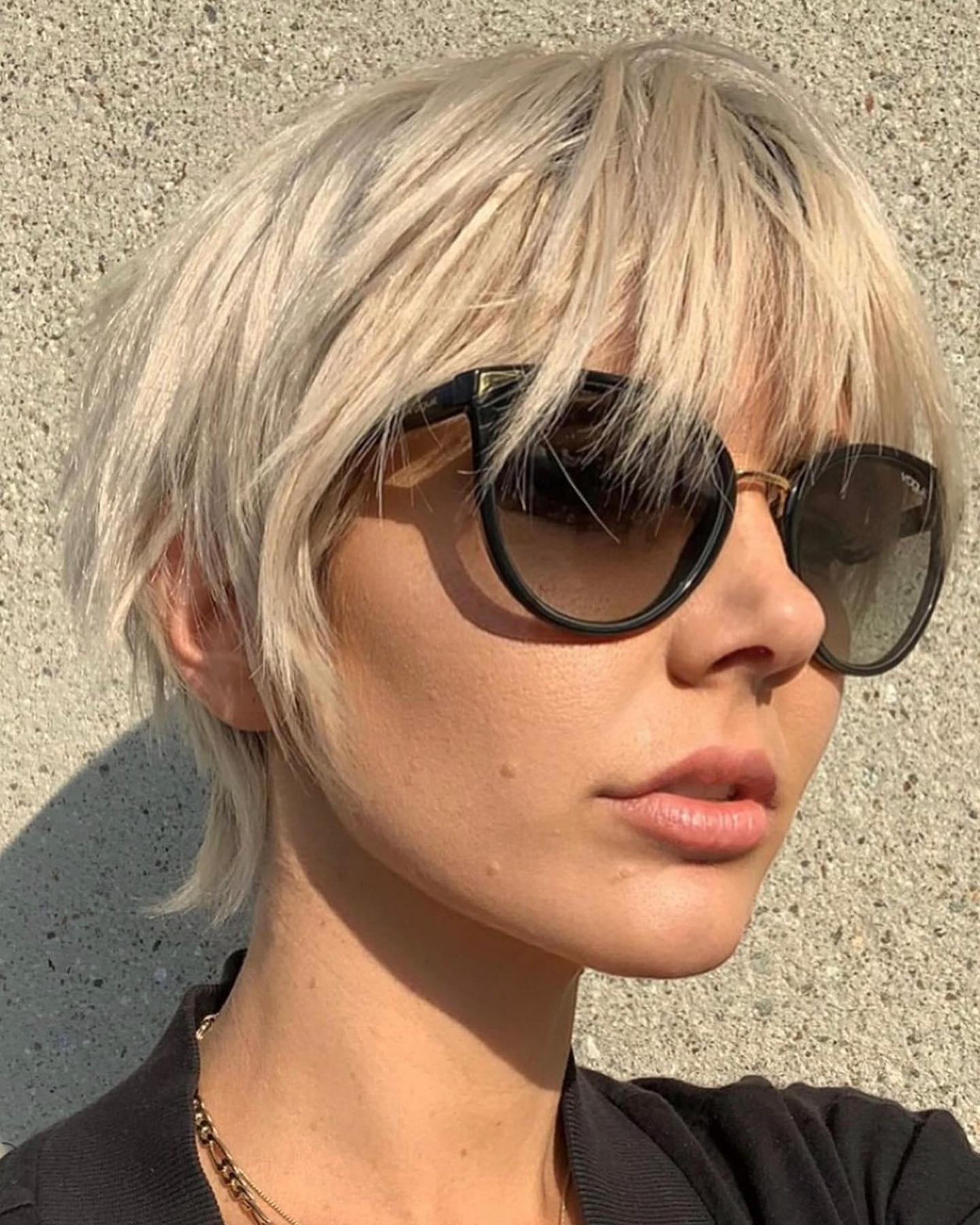 20 Gorgeous Bixie Haircut Ideas for a Fresh and Edgy Look - Hairstyle